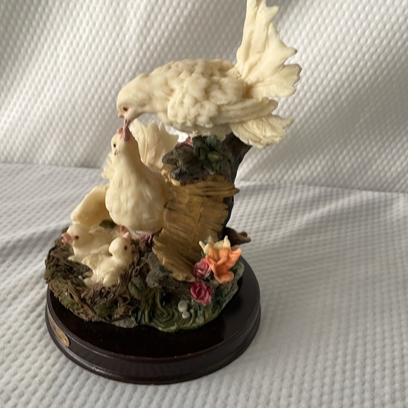 Louis Dionne | Accents | Louis Dionne Doves Figurine Featuring A Family ...